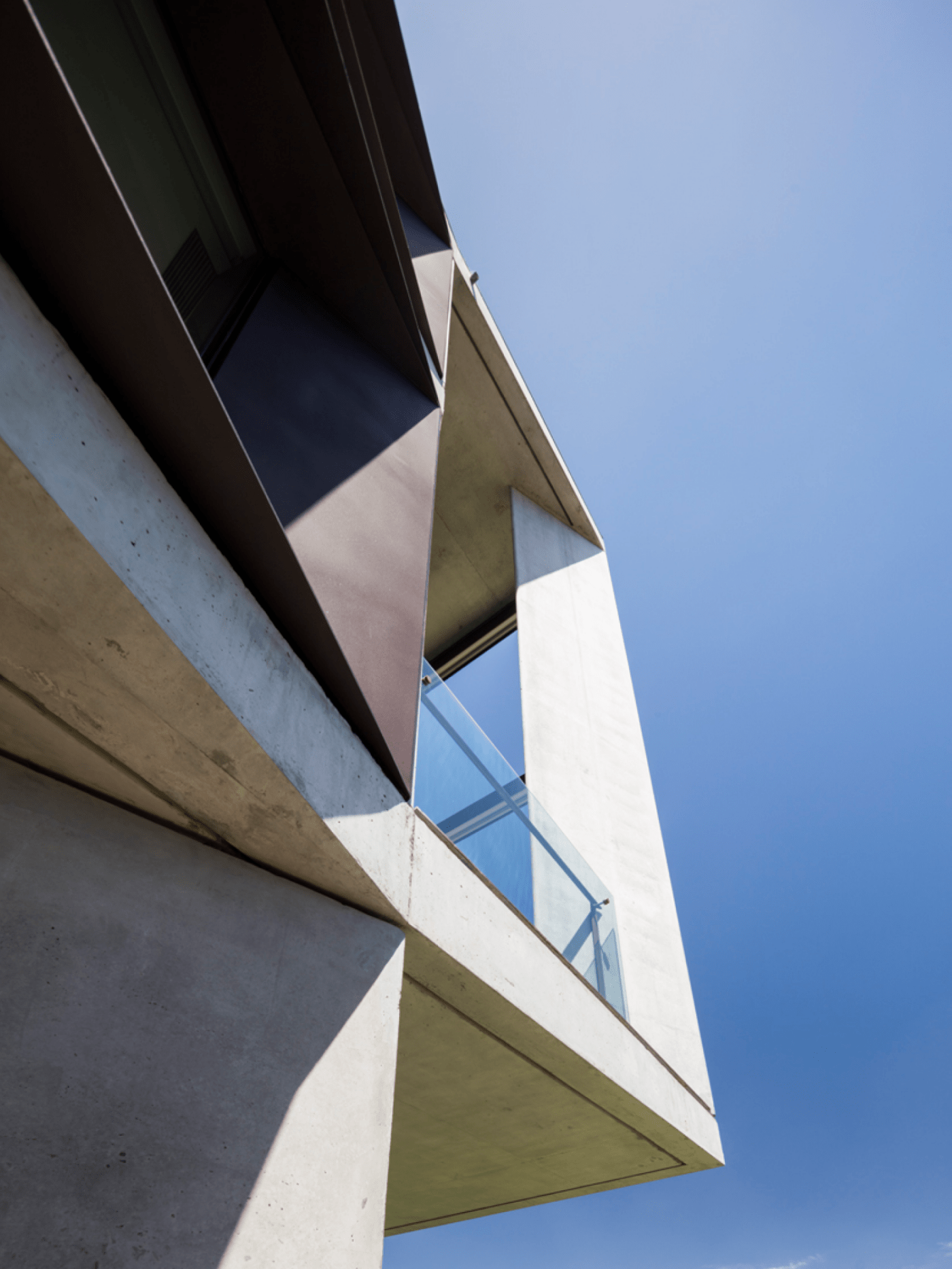 We create enduring architecture - Tzannes Architect